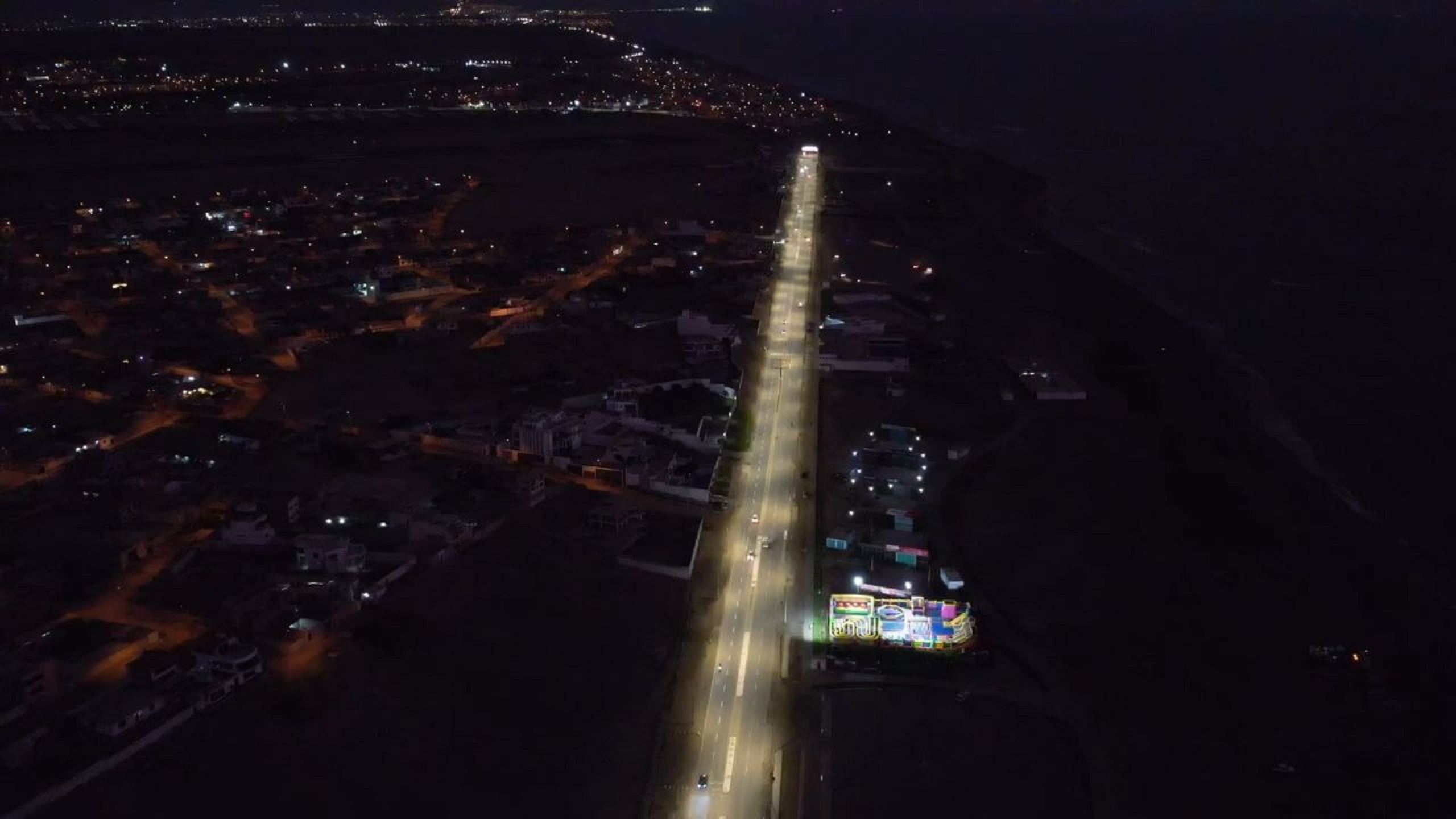 Trujillo: mejoran acceso al balneario de Huanchaco con 300 luminarias ...